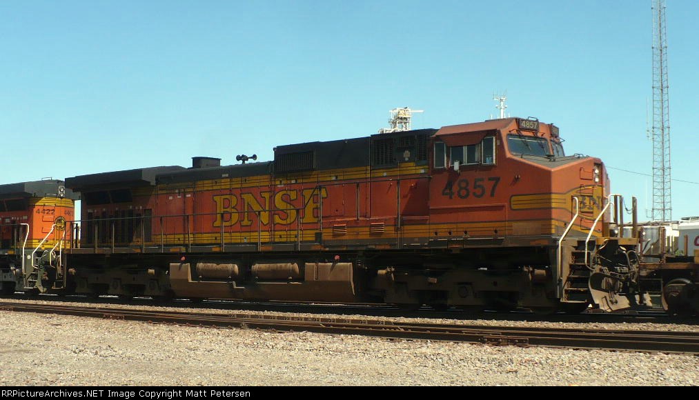 BNSF 4857